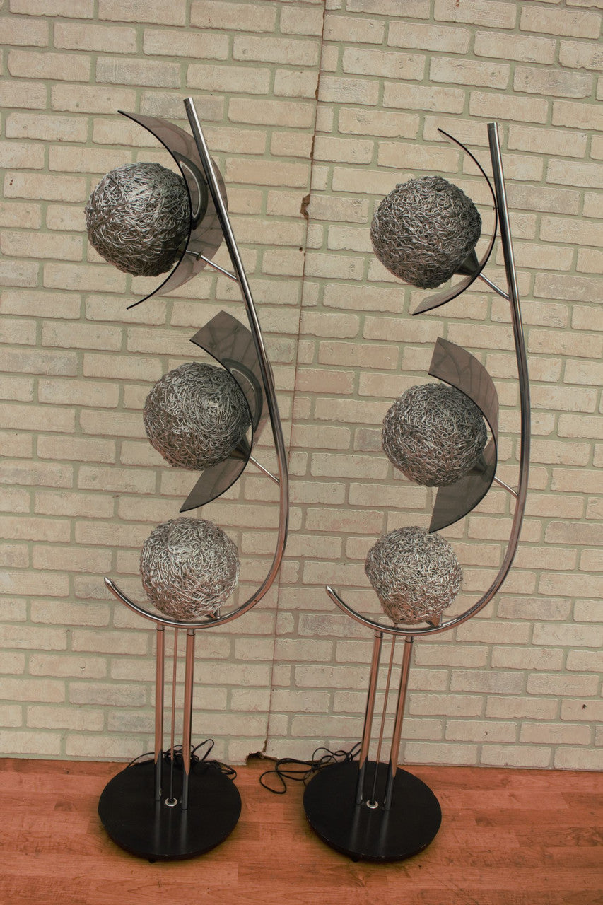Mid Century Modern Tall Metal Spaghetti Shades Lamps - Pair – Vintage ...